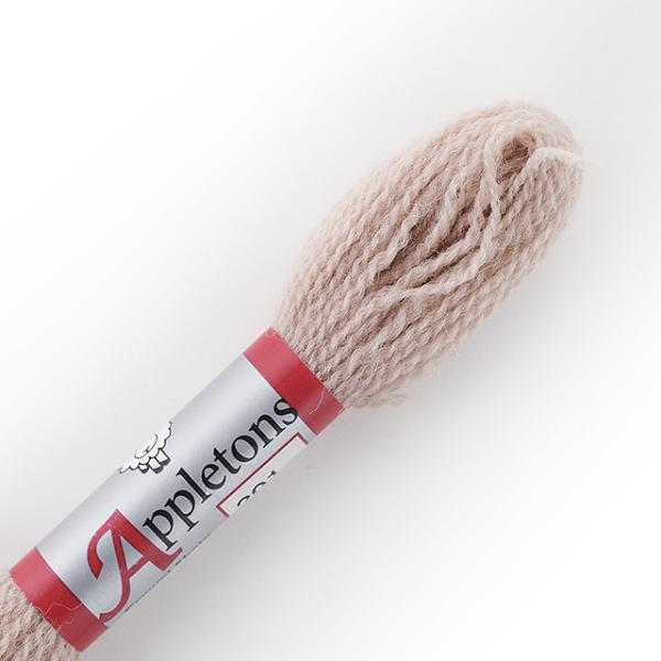 ●素材：ウール100％●容量：25m●イギリス製【商品の特徴】イギリス生まれのウール刺繍糸。ウール刺繍糸では比較的細め（一般的な25番刺繍糸の3〜4本どり程度の太さ）でやわらかいタイプの糸です。ヨーロッパ独特の美しいカラー展開。生産時期によ...