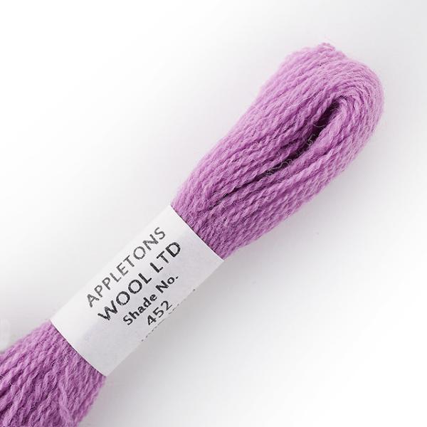 ●素材：ウール100％●容量：25m●イギリス製【商品の特徴】イギリス生まれのウール刺繍糸。ウール刺繍糸では比較的細め（一般的な25番刺繍糸の3〜4本どり程度の太さ）でやわらかいタイプの糸です。ヨーロッパ独特の美しいカラー展開。生産時期によ...