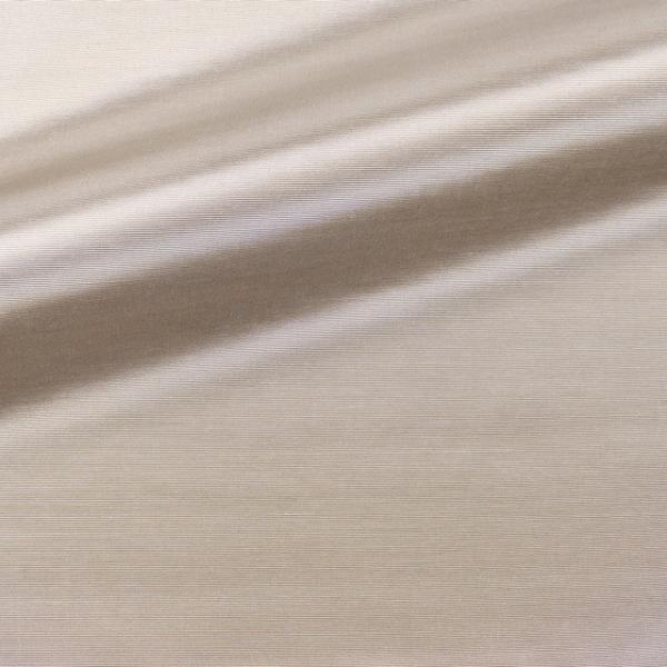 ●素材：レーヨン100％●生地幅：約110cm【商品説明】バッグや皮革製品の裏地におすすめのグログラン調の生地。つややかな光沢と鮮やかな発色、レーヨンならではの裁断や接着など加工性の良さが特徴。裁断面がほつれにくくなる加工が施されています。...