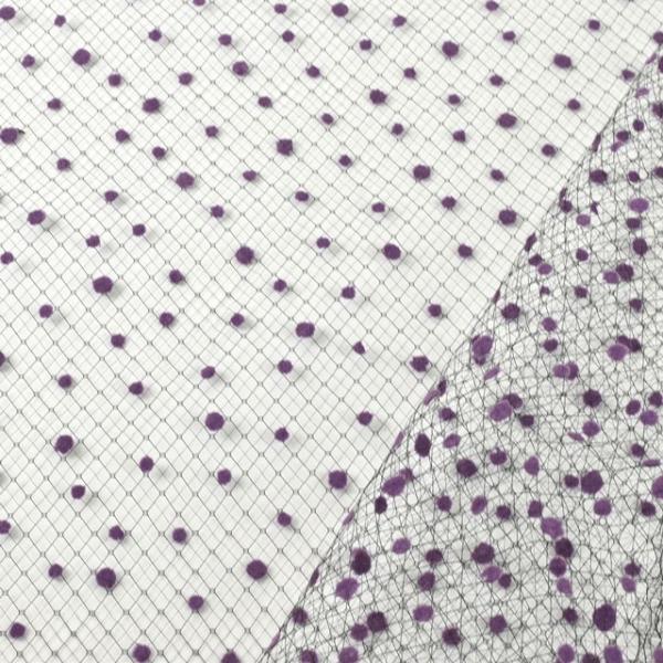 ●素材：チュール部分…ナイロン100％　　フロッキー部分…レーヨン100％●生地幅：約92cm【生地の特徴】目が粗めのネット生地にふかふかのフロッキーがついた可愛らしい生地です。帽子の装飾用としてよく使われます。ヘッドドレスやハット、小物、...