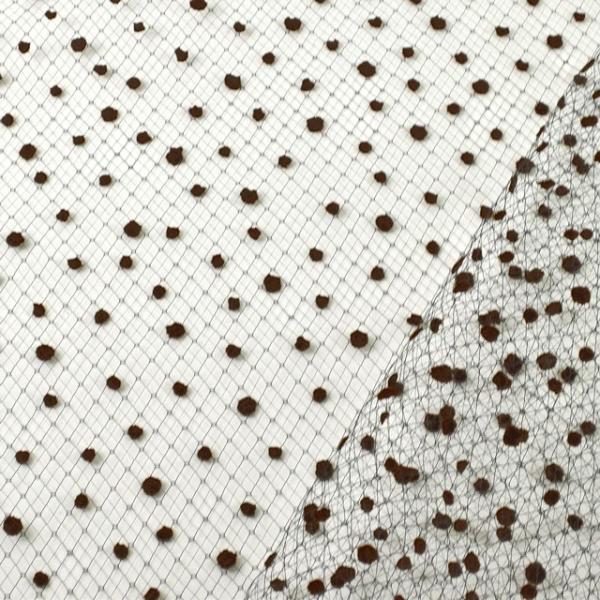 ●素材：チュール部分…ナイロン100％　　フロッキー部分…レーヨン100％●生地幅：約92cm【生地の特徴】目が粗めのネット生地にふかふかのフロッキーがついた可愛らしい生地です。帽子の装飾用としてよく使われます。ヘッドドレスやハット、小物、...