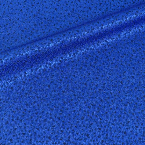 ●素材：ポリエステル100％●生地幅：112cm【生地の特徴】光の屈折や反射「プリズム」を表現したサテンジャガード生地です。無地感覚で使用できる細かい柄でありながら、ライトがあたるとプリズムのような幻想的な華やかさが表現できます。舞台衣装や...