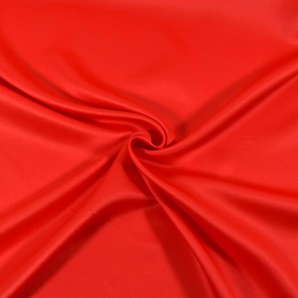 ●素材：ポリエステル100％●生地幅：約122cm【生地の詳細】マットな質感が特徴の柔らかいサテンです。フォーマルドレスやブライダル、舞台衣装、コスプレなど幅広くご使用いただけます。