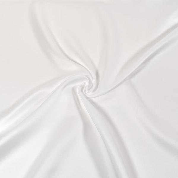 ●素材：ポリエステル100％●生地幅：約122cm【生地の詳細】マットな質感が特徴の柔らかいサテンです。フォーマルドレスやブライダル、舞台衣装、コスプレなど幅広くご使用いただけます。