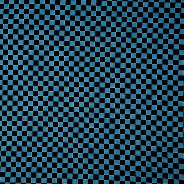 ●素材：綿100％●生地幅：約110cm【生地の特徴】ドビー織の生地に市松模様がプリントされた和の雰囲気の感じられる生地です。厚すぎず薄すぎない適度な厚みでコシ、ハリがあり、ソーイング初心者の方にも比較的扱いやすい生地なので、甚平、風呂敷な...