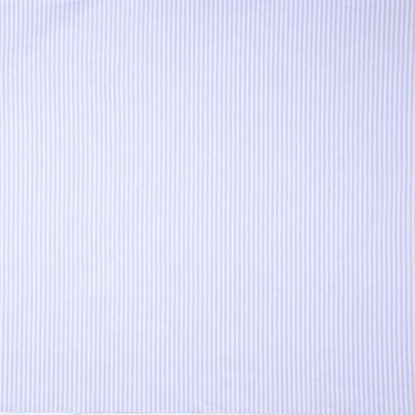 ●素材：綿100％●生地幅：約110cm【生地の特徴】幅約2.5mm前後のストライプ柄のプリント生地。生地の表面に光沢感を出す「ソフトチンツ加工」が施されたシーチングなので、サラサラでなめらかな柔らかい肌ざわりです。【ご注意】天然繊維のため...