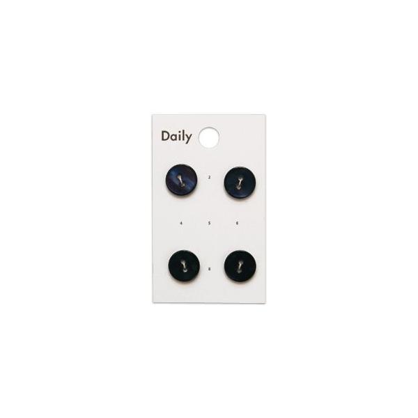 ●素材：貝●内容：4個入り【商品の詳細】絶妙なカラーが揃う「Dailyシリーズ」のシェル（貝）ボタンです。シェルボタンではなかなか見られないカラー展開が魅力。ベーシックなデザインなので主張し過ぎず、センスがキラリと光る作品に仕上がります。他...
