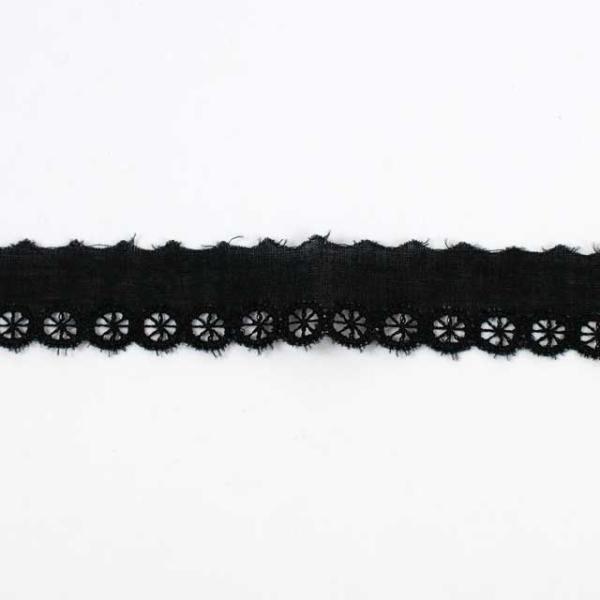 ●素材：綿100％●サイズ：幅約19mm×長さ約1m●入数：1本【商品の説明】綿素材の細幅レースです。洋服や小物の縁取りやアクセサリー、ドール用のお洋服や装飾にもおすすめです。※記載のサイズ幅よりも多少前後する場合がございます。