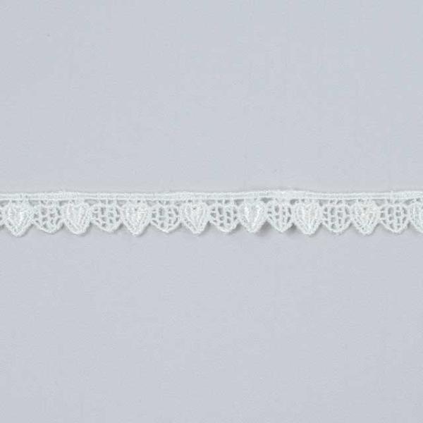 ●素材：表糸…レーヨン100％、裏糸…綿100％●サイズ：幅約10mm×長さ約1m●入数：1本【商品の説明】細幅のケミカルレースです。お洋服や小物の縁取り、アクセサリー作り、ドール用のお洋服や装飾など、幅広い用途でお使いいただけます。ハンド...