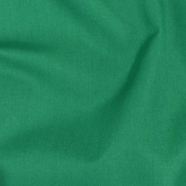 ●素材：ポリエステル65％　綿35％●生地幅：約114cm【生地の特徴】ポリエステル混のブロード生地です。綿100％の生地に比べシワになりにくいのが特徴です。手縫いでもミシンでも縫いやすいので、初心者の方にも扱いやすい生地です。※2枚目以降...