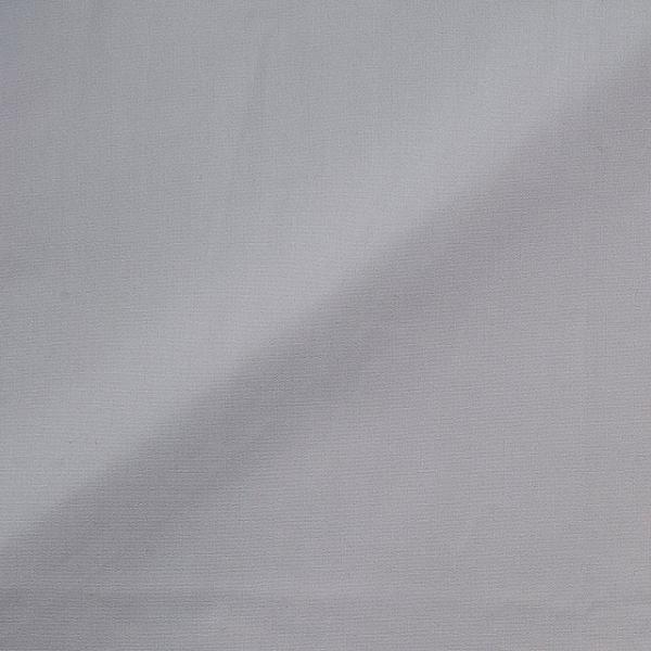 ●素材：ポリエステル65％　綿35％●生地幅：約112cm【生地の特徴】綿100％のCBポプリンよりシワになりにくく、少し光沢感があります。シャツなどのお洋服やテーブルクロスなどのインテリアグッズなど幅広くお使いいただけます。お洗濯にも強く...