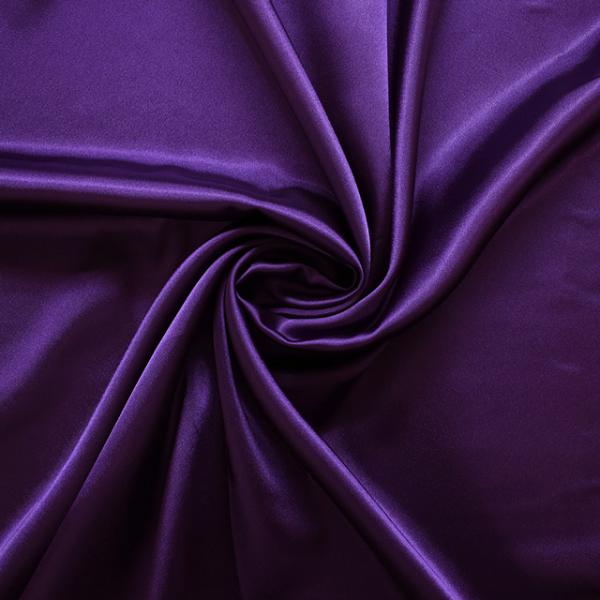 ●素材：ポリエステル100％●生地幅：約122cm【生地の特徴】高ドレープ性としなやかさを兼ね備えた上品なドレープサテンです。薄めで柔らかく多少の伸縮性と上品な光沢感があるので、フォーマルドレスやコスプレ衣装、小物や装飾まで幅広くご使用いた...