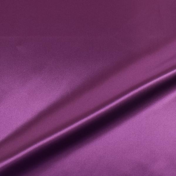 ●素材：ポリエステル100％●生地幅：約120cm【生地の特徴】上品で艶やかな光沢感が特徴の薄地のポリエステルサテンです。柔らかいサテンなのでドレープもよりやすく光沢感があるので華やかな衣装にも最適です。色数も豊富なのでコスプレ・お遊戯会の...