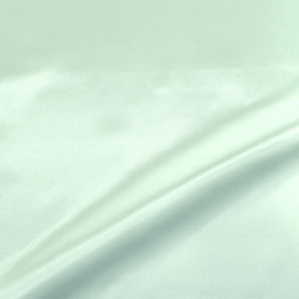 ●素材：ポリエステル100％●生地幅：約120cm【生地の特徴】上品で艶やかな光沢感が特徴の薄地のポリエステルサテンです。柔らかいサテンなのでドレープもよりやすく光沢感があるので華やかな衣装にも最適です。色数も豊富なのでコスプレ・お遊戯会の...