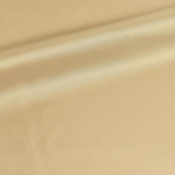 ●素材：ポリエステル100％●生地幅：約122cm【生地の特徴】異形糸の使用による、美しい高発色が特徴の裏地です。透けにくく、制電性に優れています。ソフトでしなやかな肌触りで、吸汗、速乾、防汚にも優れています。タフタタイプ。【お手入れ】40...