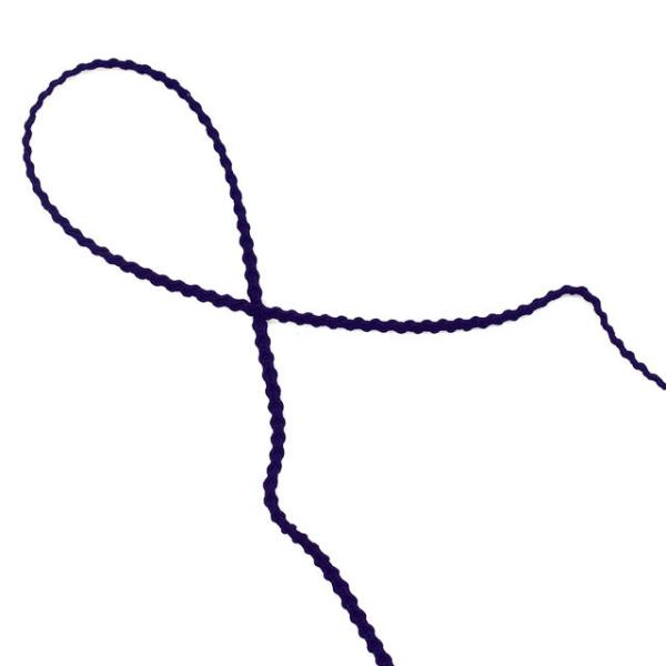 ●素材：レーヨン100％●サイズ：約3〜4mm幅※サイズはロットにより多少差があります。あくまで目安としてお考えください。【商品の特徴】細幅のレーヨンブレードです。鮮やかなカラー展開が特徴です。衣装の縁飾りだけでなく、カルトナージュなど小物...