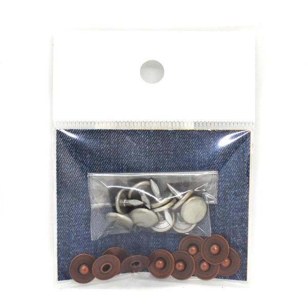 ●素材：アルミ●サイズ：直径約8mm●内容：10組入り【商品の詳細】ジーンズのポケットなどの補強に用いる金属製のカシメるパーツです。取り付けには専用の簡易打ち棒をご利用ください。【ご注意】リベットは中厚地〜厚地の衣料の補強を想定ているため、...