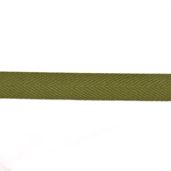 ●素材：アクリル100%●サイズ：約20mm幅/約1mm厚【商品の詳細】杉綾織のしなやかなカラーテープです。厚さ約1mmと薄手なので、袋物の持ち手やエプロンの紐などの用途以外にも、パイピングや布の縁取り、衣類の伸び止めなど様々な部分にご利用...