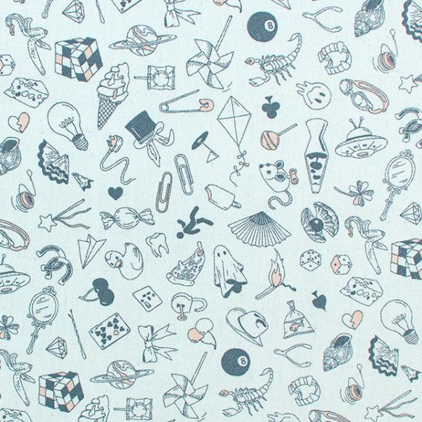 ★2026年SSコレクション★●素材：綿100%（リサイクル綿50%）●生地幅：約108cm【商品の説明】テキスタイルの革新という伝統を受け継ぎ、日本の専門家と協力し、定番の11号帆布をアップサイクル素材としてリニューアル。この素材はタナロ...