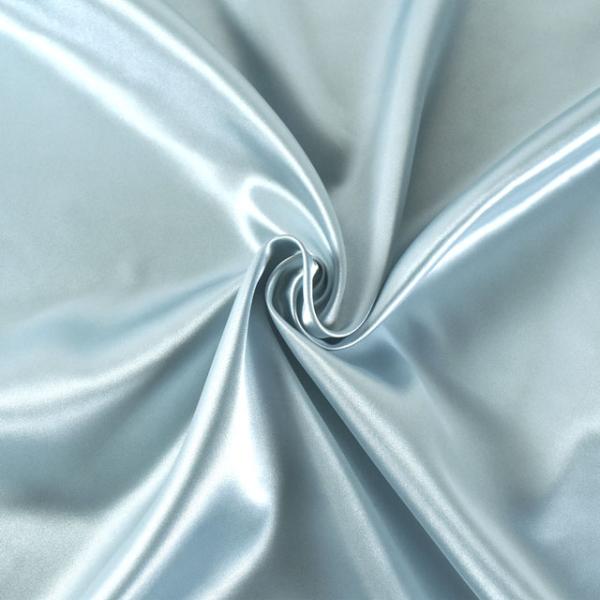 ●素材：ポリエステル100％●生地幅：約122cm【生地の詳細】ポリエステル素材の薄手サテン生地です。美しい光沢と発色性に優れ、柔らかくてしなやかな風合いが特徴です。色数も豊富で、お手頃価格なのがポイントです。発表会や学芸会などの衣装やコス...