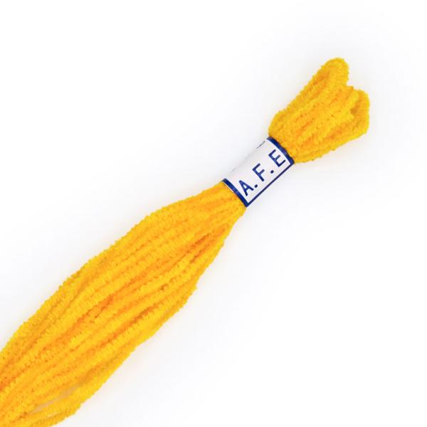 商品画像はサンプル画像のため、実物と色が異なります。目安としてご参照くださいませ。必ず色番号をご確認の上お買い求めください。●素材：ポリエステル100％●容量：約6m●タイプ：モール【商品の特徴】フワフワのモール状の珍しい刺しゅう糸です。お...