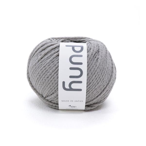 ●素材：ポリエステル100％●容量：約35g玉巻（約80.5m）●使用針：棒針 7〜9号●標準ゲージ：14〜15目・20〜21段●生産国：日本【商品の特徴】ポリエステルをリリヤン加工した、とっても軽くて洗える手編み糸です。【ご注意】※紡績・...