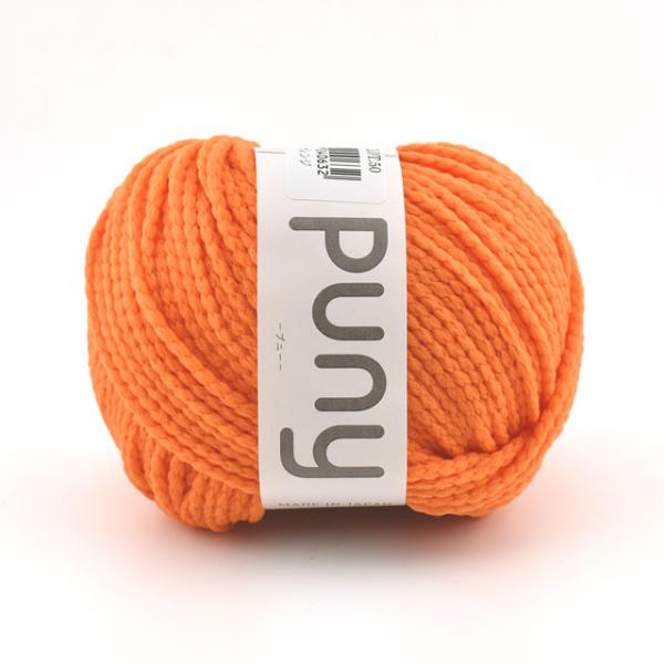 ●素材：ポリエステル100％●容量：約35g玉巻（約80.5m）●使用針：棒針 7〜9号●標準ゲージ：14〜15目・20〜21段●生産国：日本【商品の説明】ポリエステルをリリヤン加工した、とっても軽くて洗える手編み糸です。【ご注意】※紡績・...