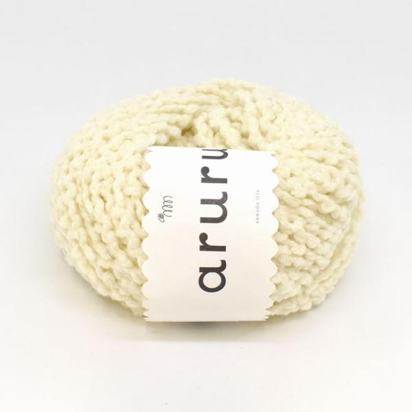 ●素材：ウール100％●容量：約35g玉巻（約30m）●使用針：棒針9〜12号 / かぎ針8/0〜10/0号●標準ゲージ：棒針12〜13目・19〜20段 / かぎ針11〜12目・10〜11段●生産国：日本【商品の特徴】弾力がありスポンディッ...