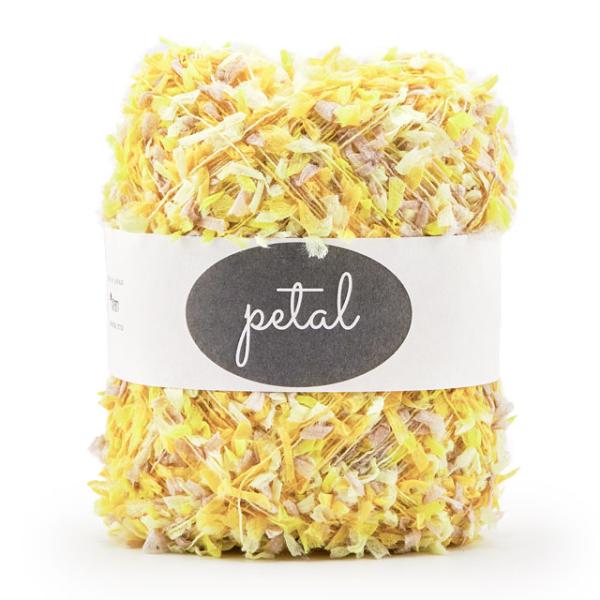 ●素材：ナイロン100％●容量：約20g玉巻（約100m）●使用針：かぎ針 4/0号（1本取りの場合）●生産国：日本【商品の特徴】まるで花びらのようにひらひらと軽やかなテープを絡めた糸です。メインの糸との引きそろえで組み合わせを楽しんでいた...