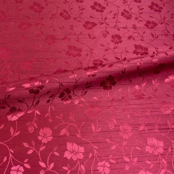 ●素材：ポリエステル100％●生地幅：約110cm【商品の説明】花柄が織り込まれたシャンタン生地です。表面と裏面で花柄の表情が違うので、デザインにあわせてご利用いただけます。（生地の地がマットな面が表ですが、裏の光沢面も表としてご利用いただ...