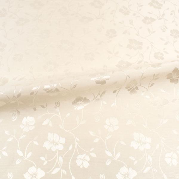 ●素材：ポリエステル100％●生地幅：約110cm【商品の説明】花柄が織り込まれたシャンタン生地です。表面と裏面で花柄の表情が違うので、デザインにあわせてご利用いただけます。（生地の地がマットな面が表ですが、裏の光沢面も表としてご利用いただ...