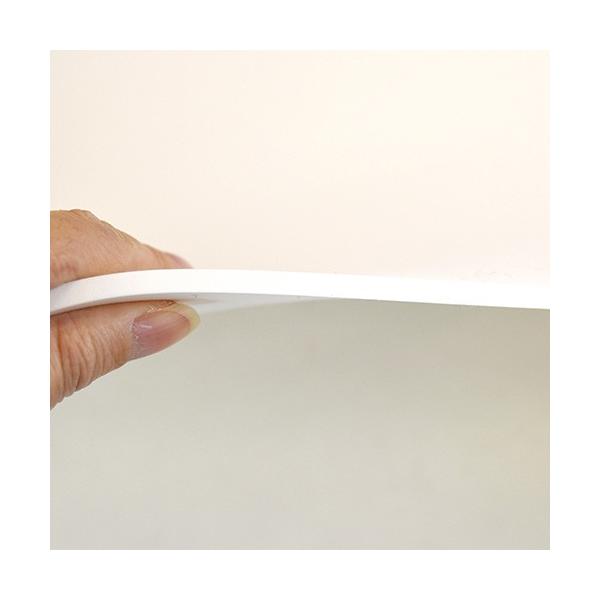 ●サイズ：660mm×1000mm【商品の詳細】ポリオレフィン系樹脂と無機物からなる複合材料です。衣装の造形などによくご利用頂いています。発砲スチロールよりも密度が高くキメが細かいので、切ったりする加工がしやすく、塗装にも適しています。＜特...