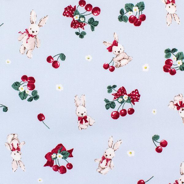 ●素材：綿100％●生地幅：約108cm【商品の説明】青木美沙子さんのソーイングブックの表紙に使用していただいた生地「ラビットストロベリー」のアレンジ柄です。かわいいウサギとおいしそうなサクランボの総柄生地です。ワンピースなどのお洋服、バッ...