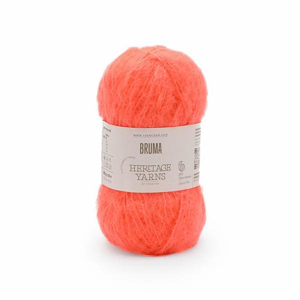 ●素材：キッドモヘア60％　メリノウール40％●容量：50g玉巻（約120m）●使用針：棒針6〜10号（4.0〜5.0mm）/かぎ針7/0〜8/0号●標準ゲージ：16目・21段●生産国：ポルトガル●必要玉数の目安：婦人プルオーバー8玉、ベス...