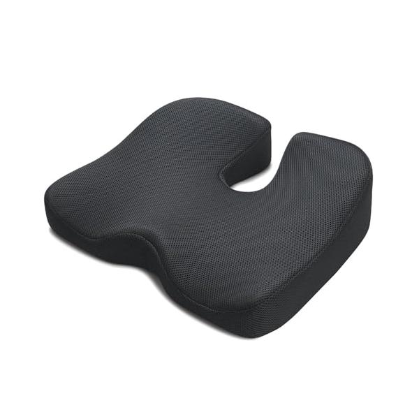 色：ブラックサイズ：38cmx45cm 長時間座る方にオススメのチェアパッドです 長い時間座っていると腰などへの負担は大きくになります。この椅子 クッションは上質な低反発素材を採用し、お尻がかかる圧力を優れた分散できにより、座り心地抜群です...