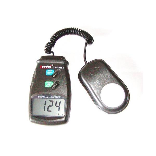 サイズ (約)H11.6*W7*D2.9cm H10xW6xD2.5cm計測範囲:1*50000Lux 1/*10/*100(3段階計測) 測定データーホールド機能精度 *5% 解析時間 0.4秒動作環境:温度:0*40*産業・研究開発用品...