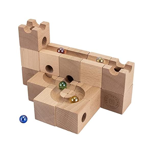 サイズ　パーツ：5cm角　ビー玉：17mm　梱包サイズ：約23 * 23 * 5.7 cm重量：約1.5 kgセット内容：積み木*16 パーツ13種類 、デザインブック*1、ビー玉*5適応年齢：5歳以上おもちゃ/赤ちゃん・幼児のおもちゃ/ス...