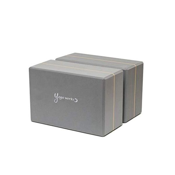 約23cm * 約15cm * 約10cm約23cm * 約15cm * 約10cmセット個数：2個素材／生産国：EVA樹脂／台湾1点の重量：約400gスポーツ＆アウトドア:フィットネス・トレーニング:ヨガ:ブロック