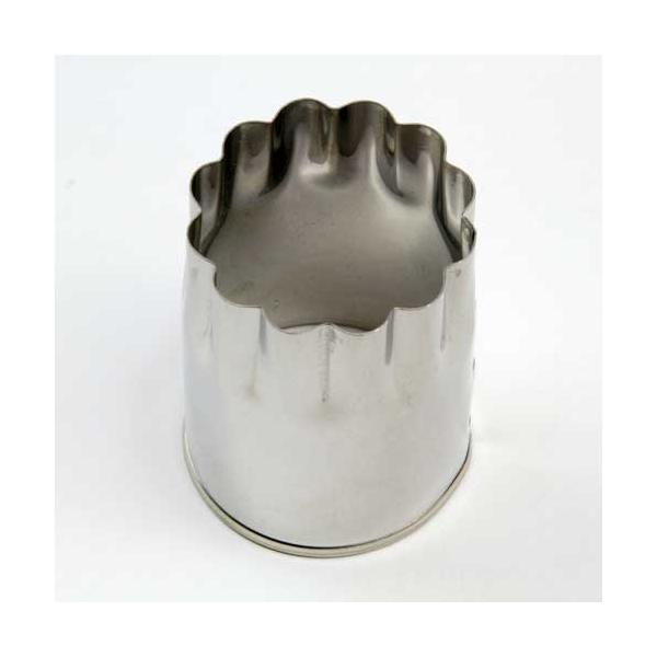 パソコンの方はこのまま下にスクロールすると商品の詳細が確認できます。スマートフォンの方は、↓『商品情報をもっと見る』を押して詳細やサイズの確認ができます。