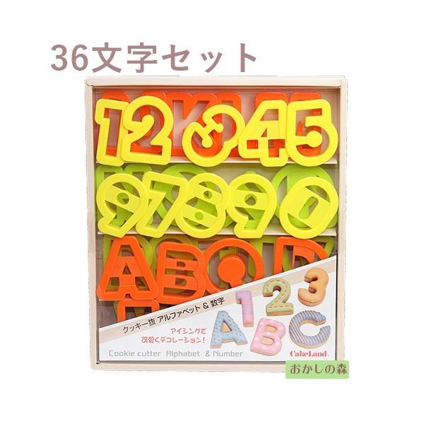パソコンの方はこのまま下にスクロールすると商品の詳細が確認できます。スマートフォンの方は、↓『商品情報をもっと見る』を押して詳細やサイズの確認ができます。