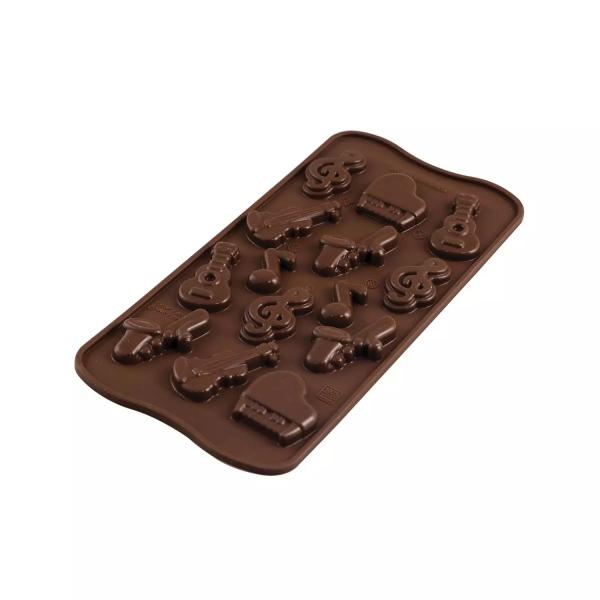 パソコンの方はこのまま下にスクロールすると商品の詳細が確認できます。スマートフォンの方は、↓『商品情報をもっと見る』を押して詳細やサイズの確認ができます。