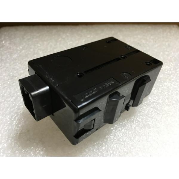 状態は別の欄に記載あり***商品情報***商品名：リレーメーカーNo：パーツNo：JECO登録番号：10719B***車両情報***メーカー：トヨタ車名：クラウン類別型式：10415-0013型式：GH-JZS175W-AWAXHフレーム：...