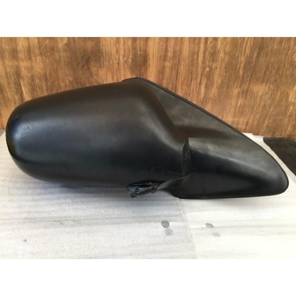 状態は別の欄に記載あり***商品情報***商品名：ミラー 右 塗無黒メーカーNo：パーツNo：Britax手動カバー付き登録番号：20331B***車両情報***メーカー：フォード車名：レーザー類別型式：07655-0101型式：E-BHA...