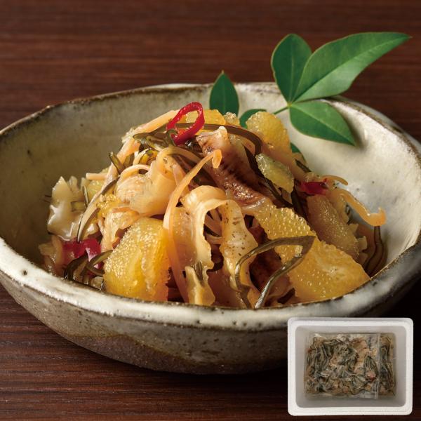 北海道の郷土料理である「松前漬け」は「するめ」と「昆布」の旨味が程よく引き出され温かいご飯にのせたり、酒の肴としても美味しくお召し上がりいただけます。本製品は素材自体の風味や色合いを活かす為、「白醤油」を使用しております。１袋130gに小分...