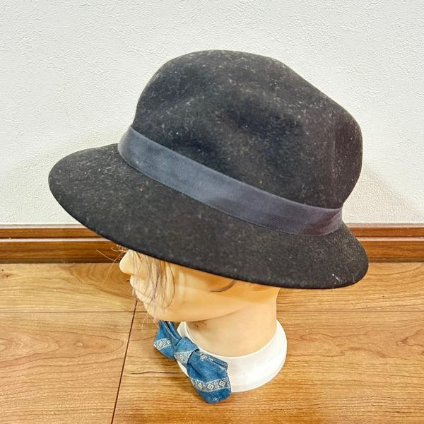 クラシカルな雰囲気がおしゃれなハットです。