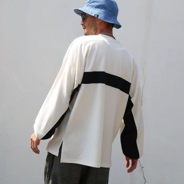 【 901T-1640 】quolt LINE KNITSEWクオルト 長袖 ニットソー【 商品説明 】■ 表面のシボ感が特徴的な伸縮性のあるニット生地を使用し、肩から袖につながるように別生地で配色を施したニットソーです。■ しわになりにく...