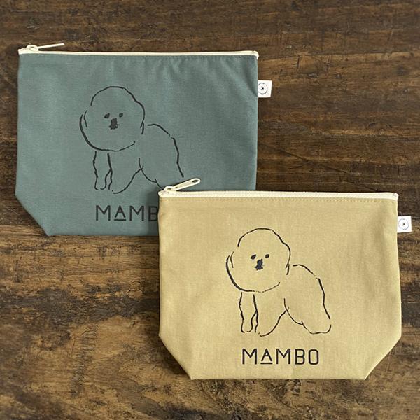 イラストレーター塩川いづみさんによる、MAMBO(ビション・フリーゼ)モチーフのナイロン製ポーチです。男女問わず使いやすいシックな色展開です。ハリのあるナイロン素材は撥水加工のため、ちょっとした水や汚れは弾いてくれます。ポーチは、マチ付きな...