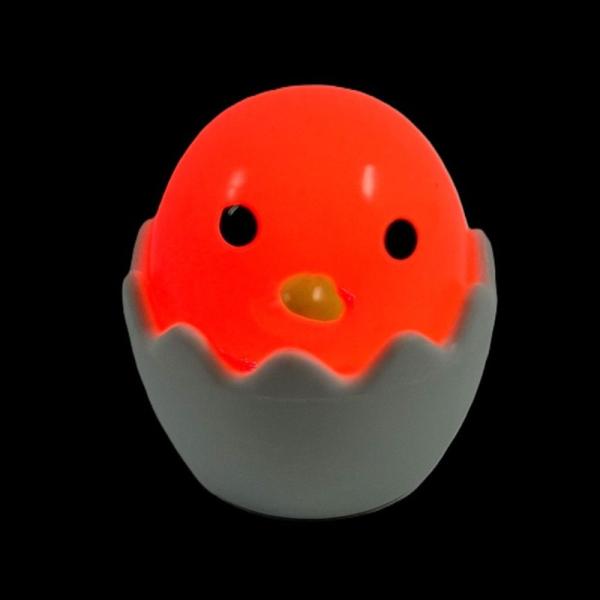 衝撃でピカピカ光ります！【商品名】光るピヨたまボールチェーン【25個セット】【商品サイズ】パッケージサイズ：H70×W60×D25mm【色】5色アソート。色の指定は出来ません。【注意事項】こちらの商品は業務用商材の為、不良品が出たとしても返...