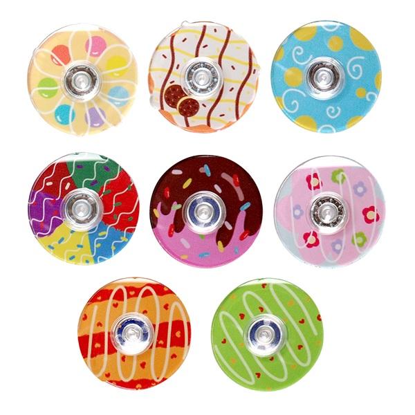 【商品名】アクリルドーナツスピナー【24個セット】【商品サイズ】商品サイズ：直径40×D11mm【色】8種アソート。色・柄の指定は出来ません。【注意事項】こちらの商品は業務用商材の為、不良品が出たとしても返品・交換・返金は一切出来ません。景...