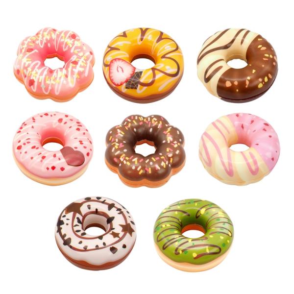 【商品名】ドーナツスクイーズ【16個セット】【商品サイズ】個包装あり。本体サイズ：約H23×W60×D60mm(種類により異なります)【色】8種アソート(写真を参考にして下さい)。色の指定は出来ません。【注意事項】こちらの商品は業務用商材の...